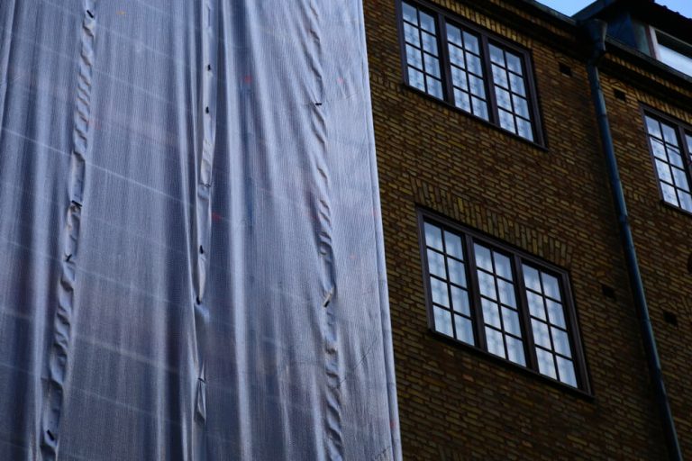 The Ways Construction Tarps can be Utilised on a Work Site - Westarp